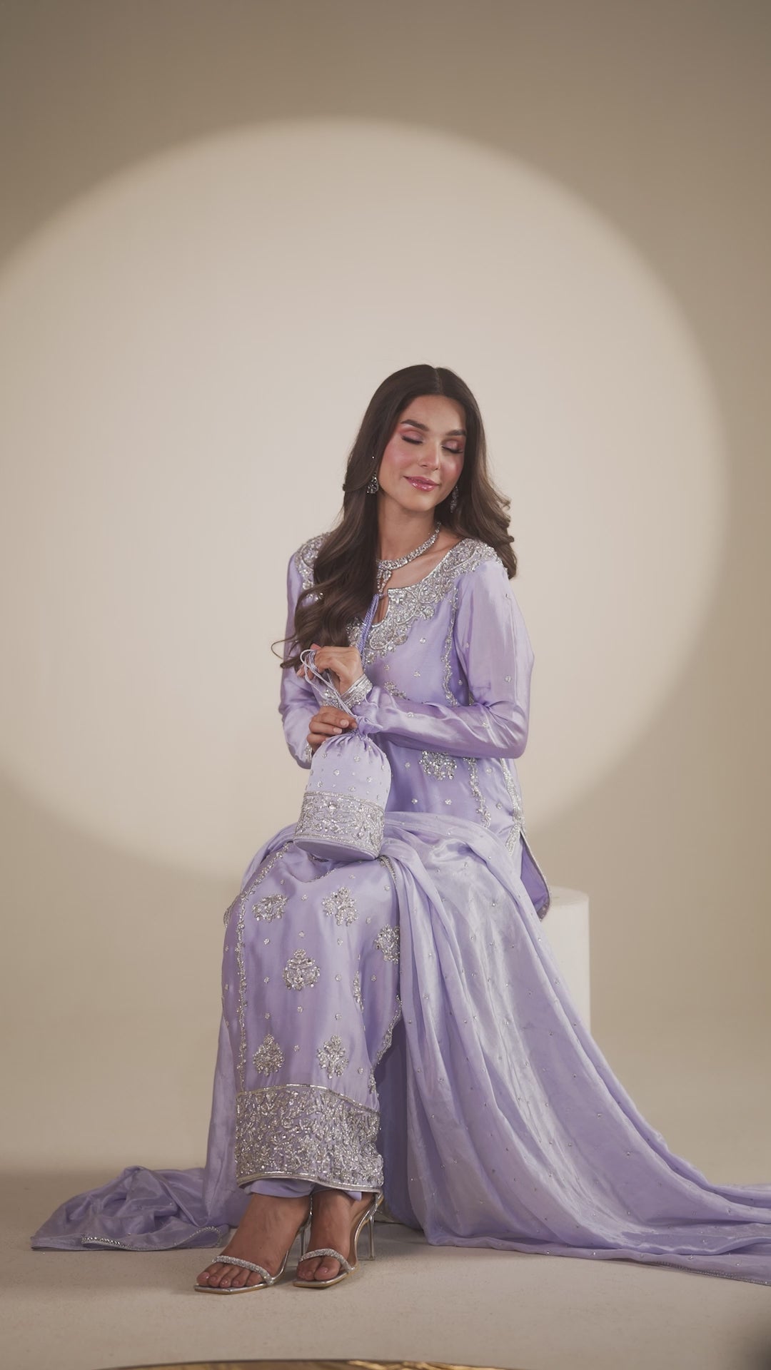 WISTERIA MIST – Sophia Pakistan